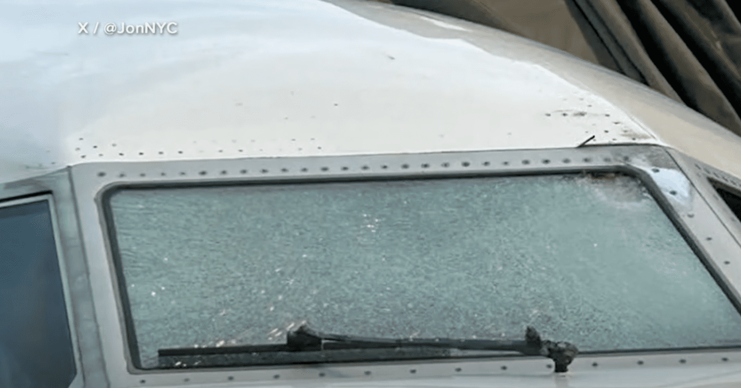 Shattered Cockpit Windshield Forces Passenger Jet’s Emergency Landing